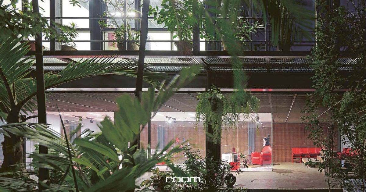 all (zone) กลุ่มนักออกแบบที่มีสำนักงานหลักตั้งอยู่ในกรุงเทพฯ