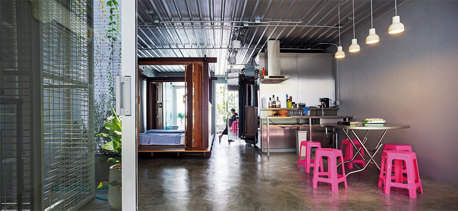 all (zone) กลุ่มนักออกแบบที่มีสำนักงานหลักตั้งอยู่ในกรุงเทพฯ