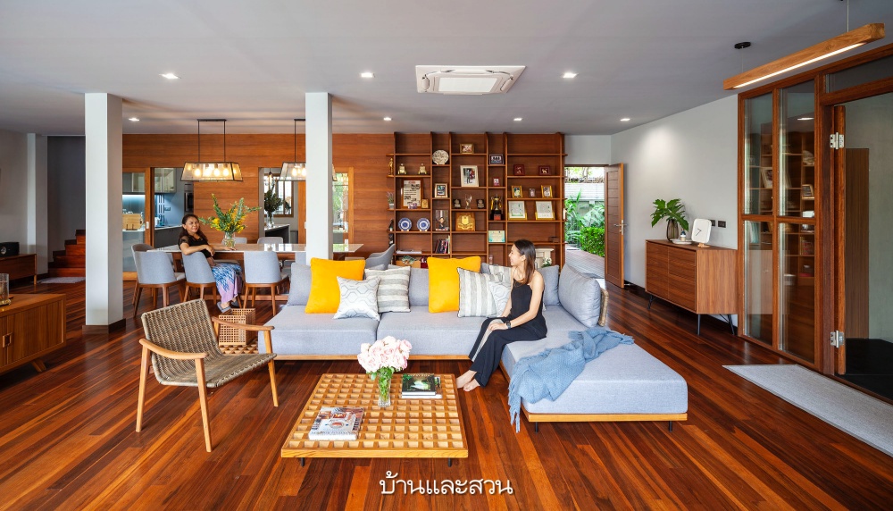 บ้านทรอปิคัลโมเดิร์น ที่ออกแบบด้วยแนวคิด “เรือนหมู่” - บ้านและสวน